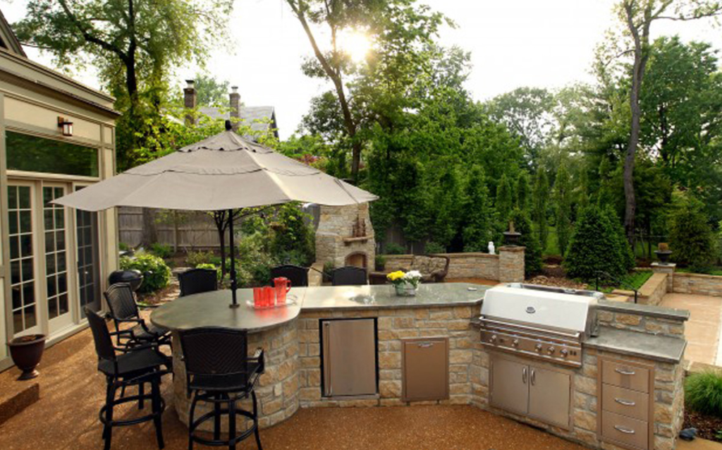 Setting Up the Perfect Backyard BBQ - Poynter Landscape Architecture ...